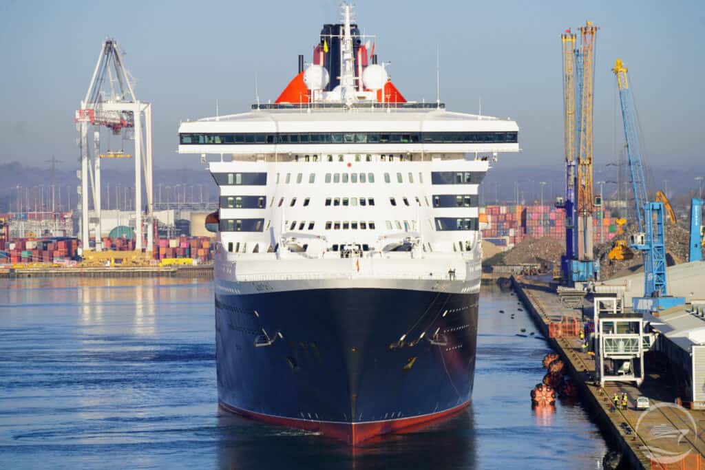 How Fast Do Cruise Ships Go?