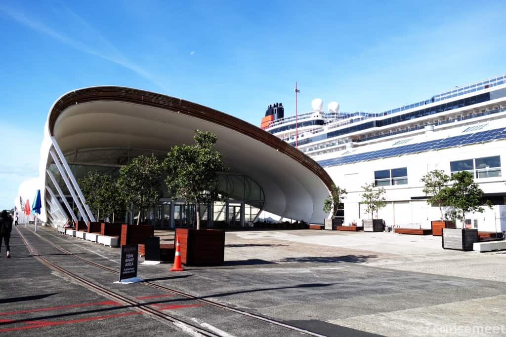 Queen Victoria visits the Port of Auckland during her Cunard World ...